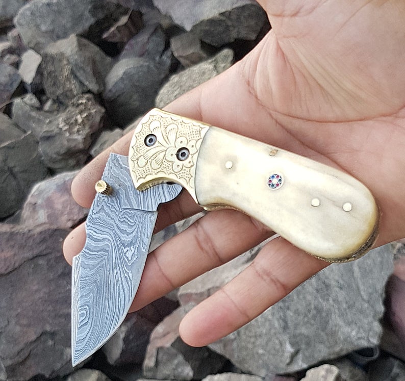 CUSTOM HANDMADE DAMASCUS STEEL POCKET KNIFE WITH LEATHER – NB CUTLERY LTD